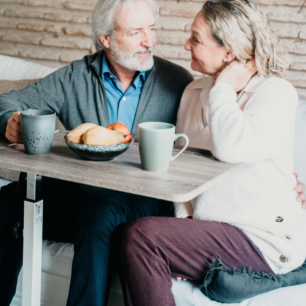 Mesas Auxiliares | KMINA — kmina.com